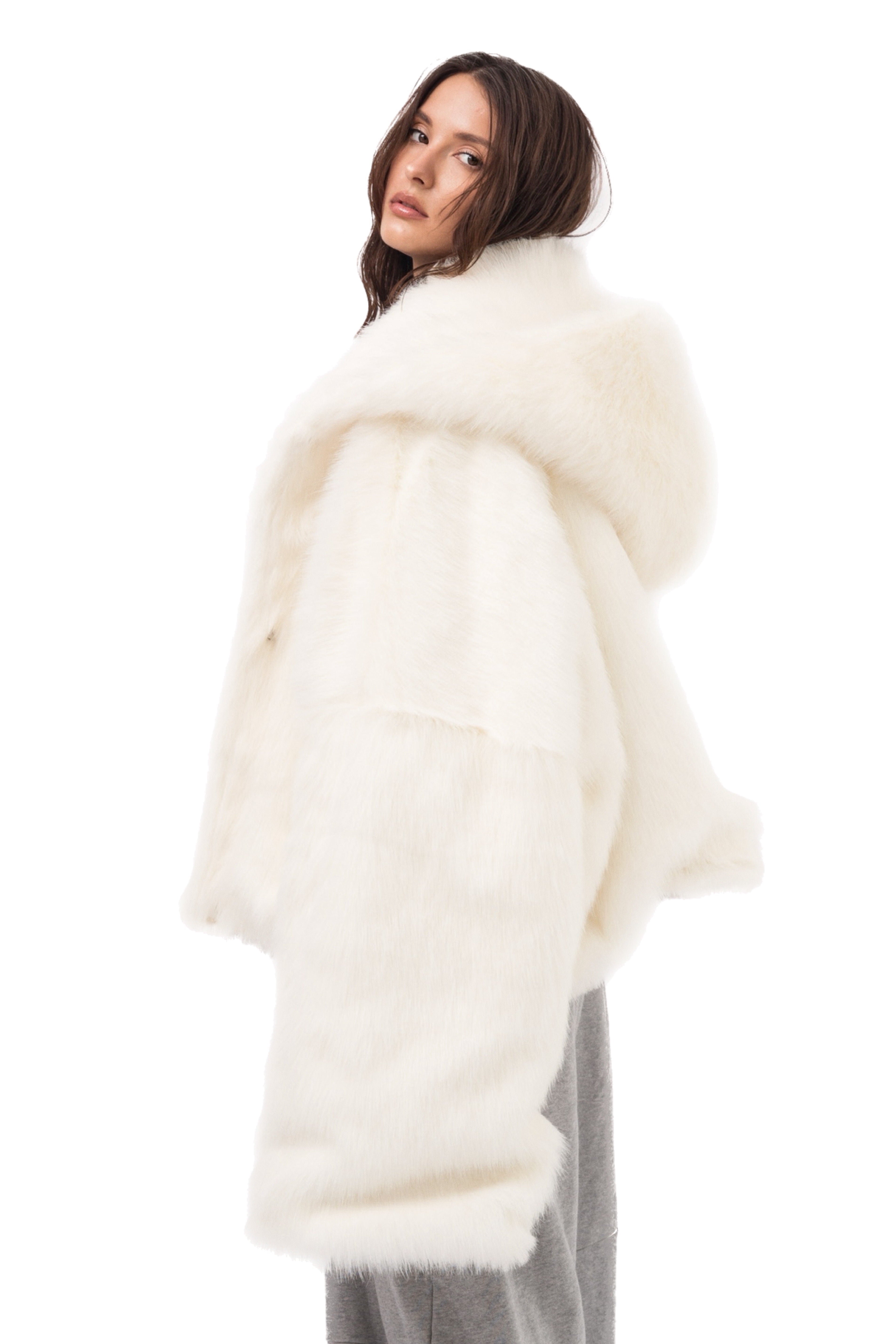 Trendy Jackets for Women - Luxury Streetwear & Designer Jackets